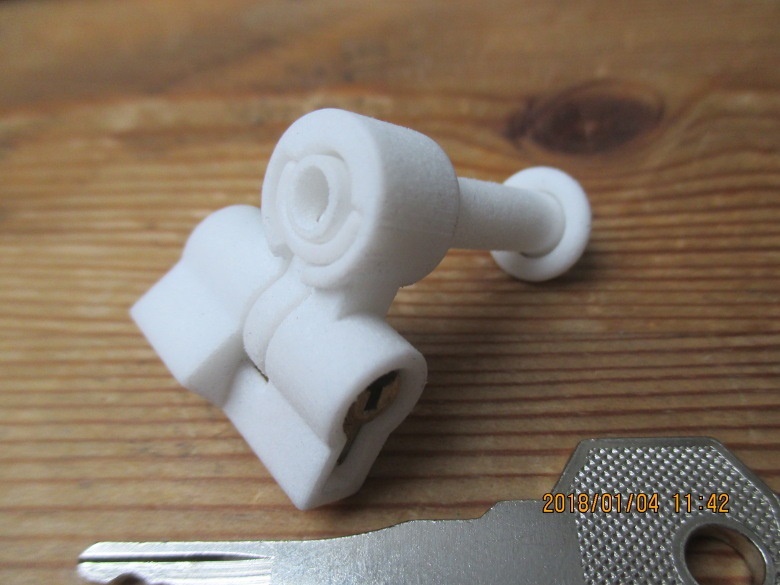 Locking Case for TetherSpout | 3D Printing Shop | i.materialise